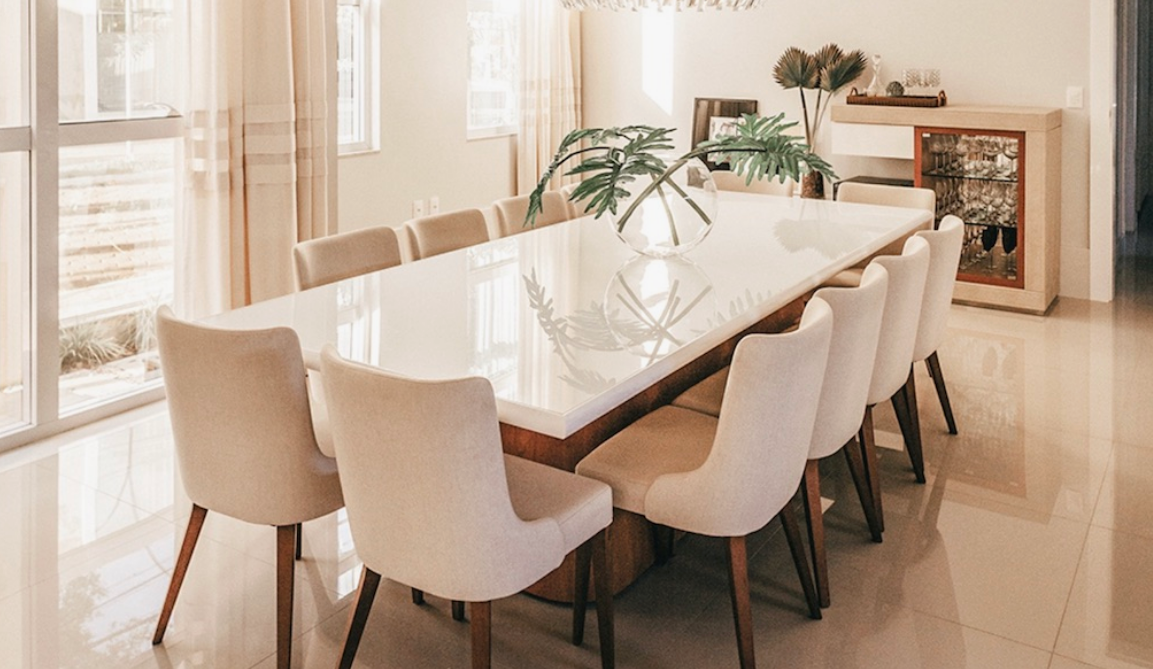 How to Choose the Perfect Dining Table for Your Home